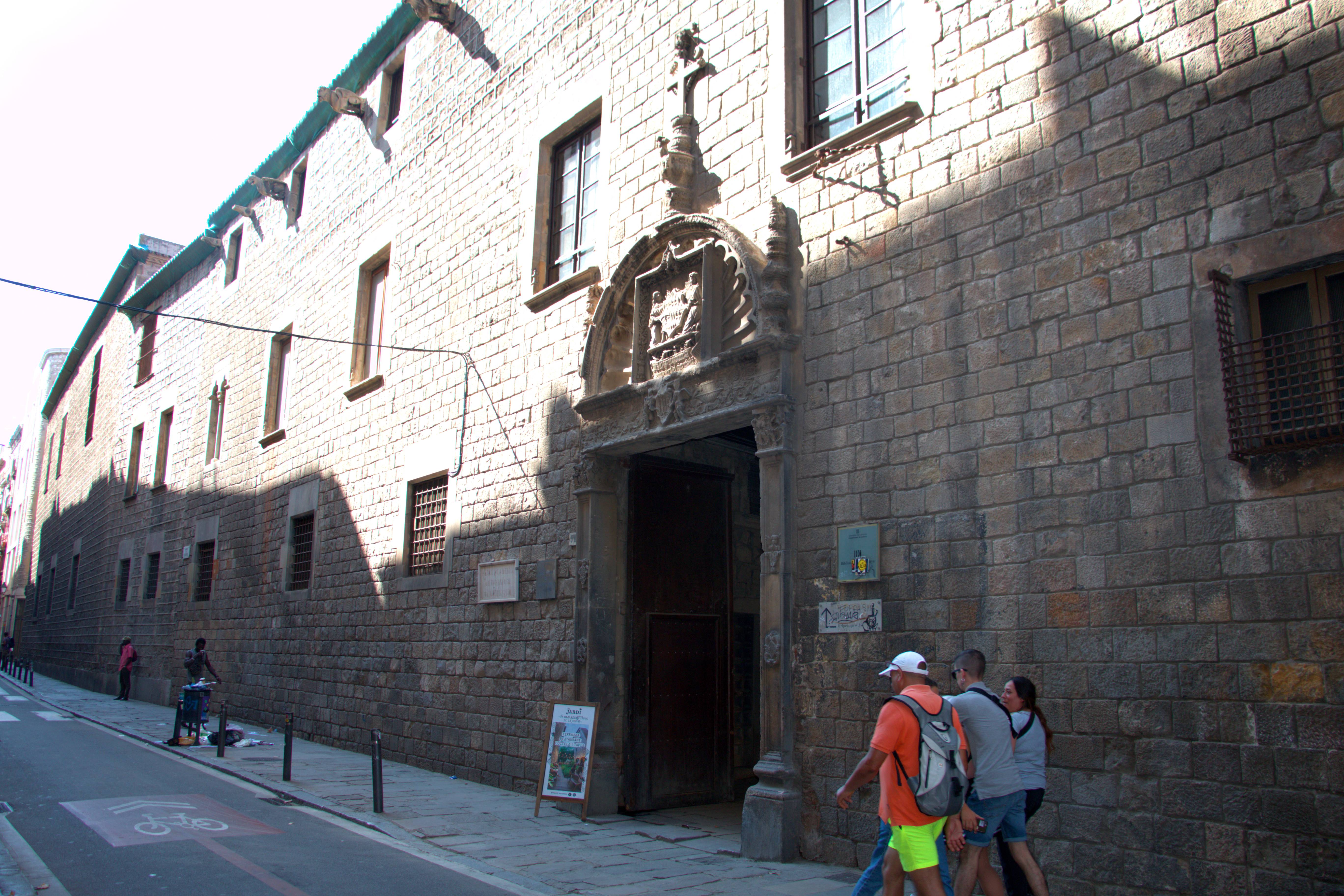 Hospital - Death of Gaudi » Barcelona audio guide app » VoiceMap