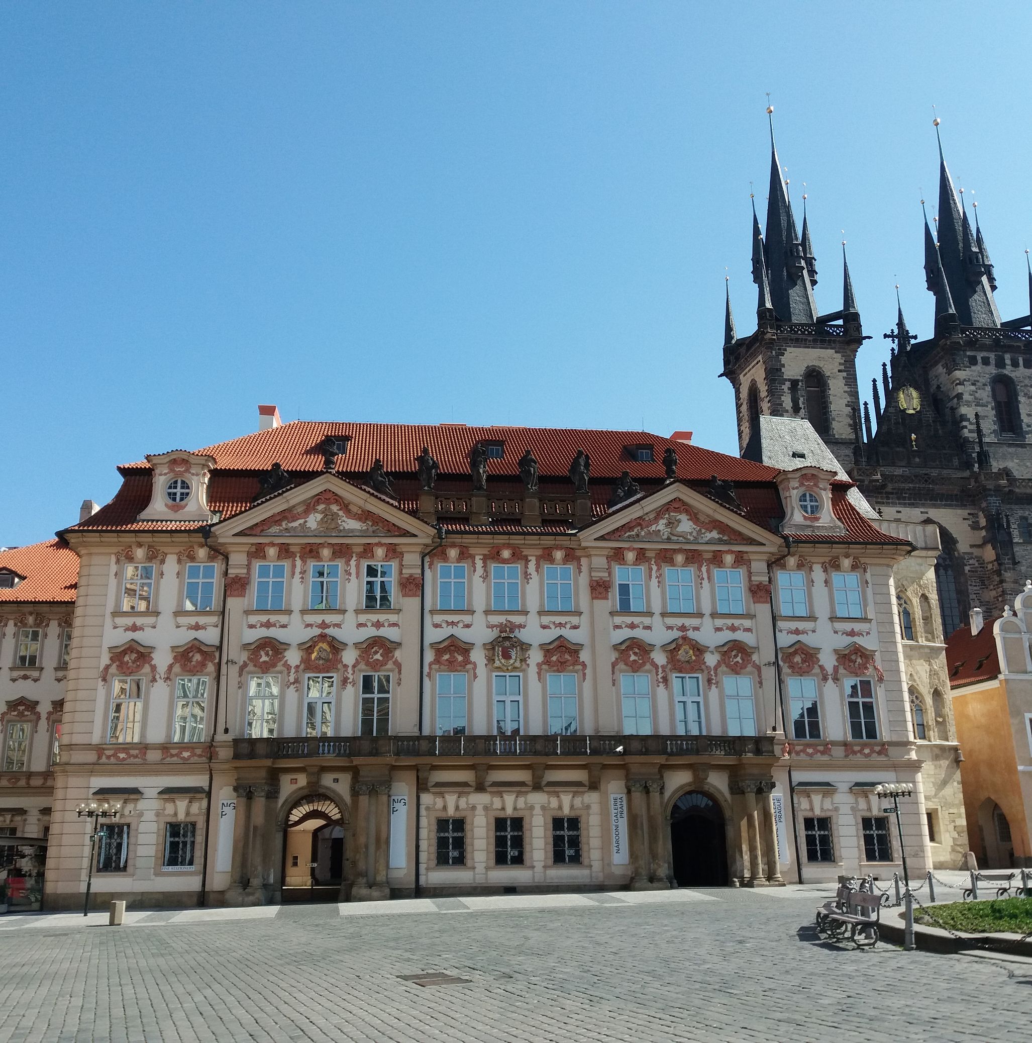 Old Town Square I - Kinsky Palace » Prague audio guide app » VoiceMap