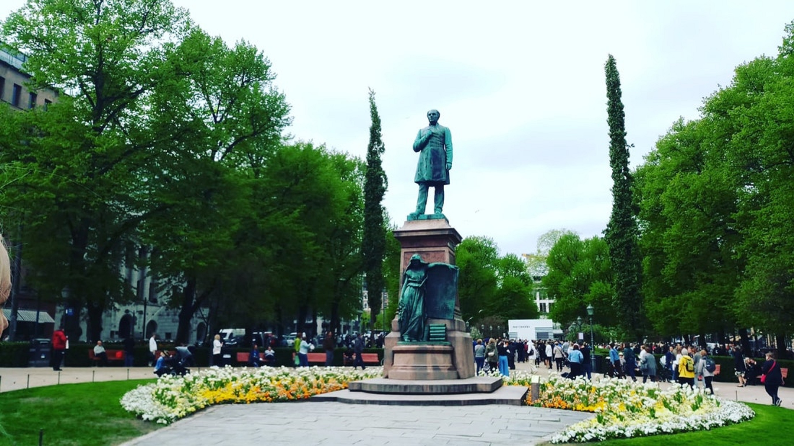 Esplanade Park » Helsinki audio guide app » VoiceMap