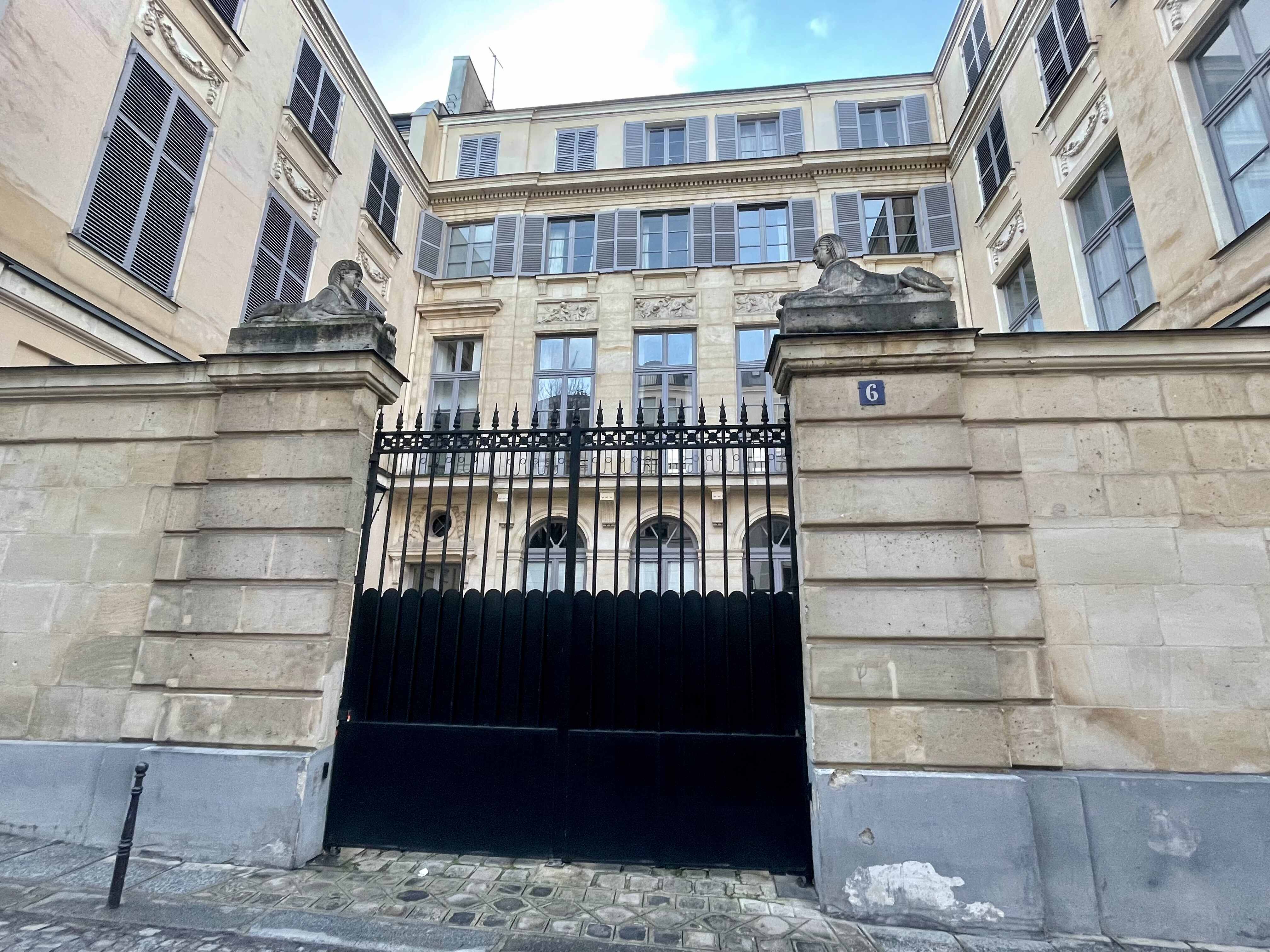 Hemingway's last home in Paris » Paris self-guided audio tour app ...
