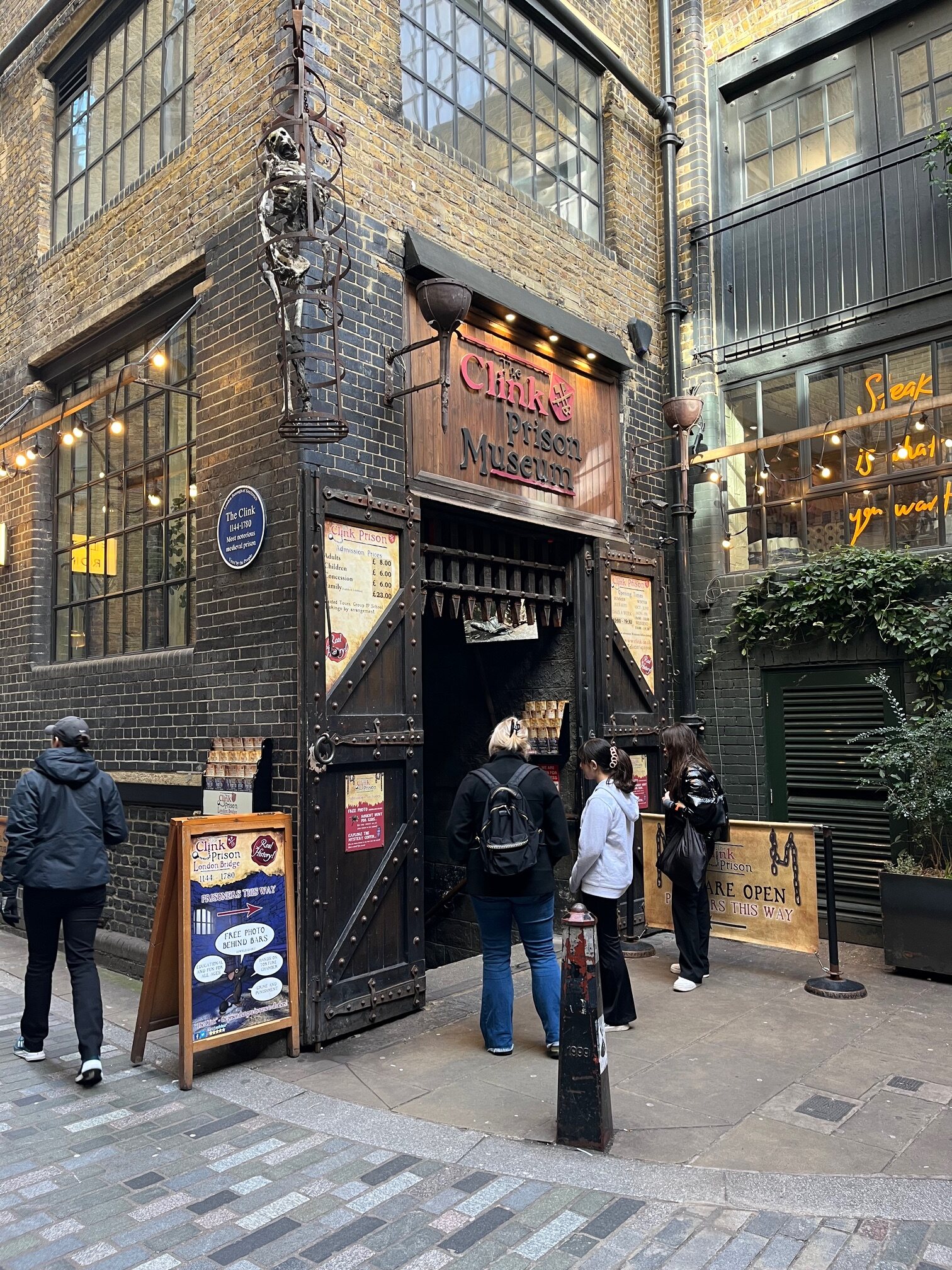 The Clink Prison Museum » London self-guided audio tour app » VoiceMap