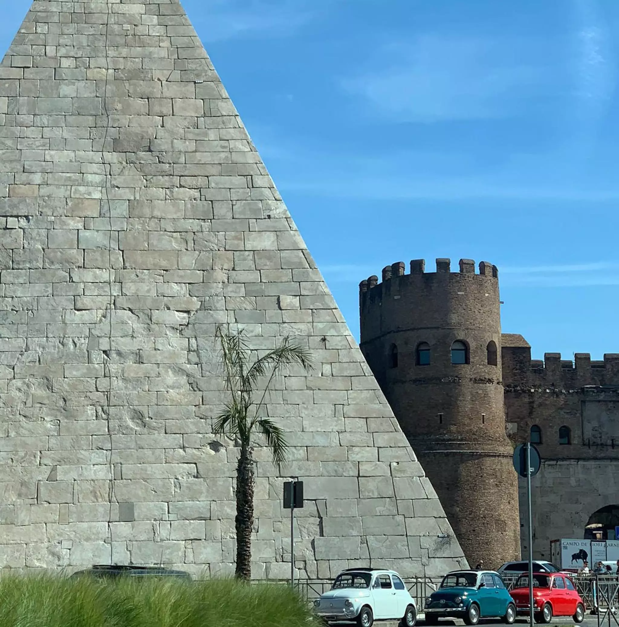 Quartiere Di Roma Piramide Cestia Rome