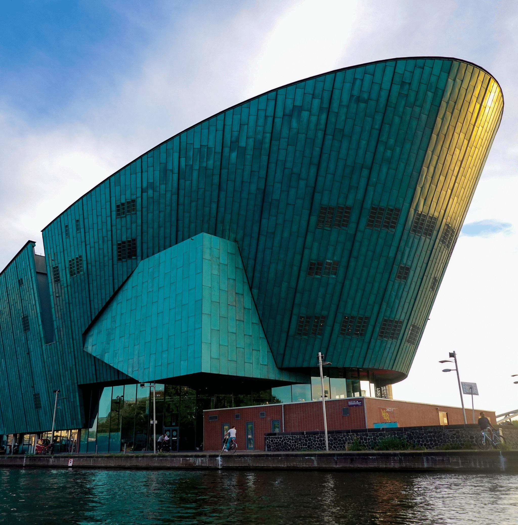 Nemo Amsterdam New Metropolis (Nemo) Science Museum And Replica VOC