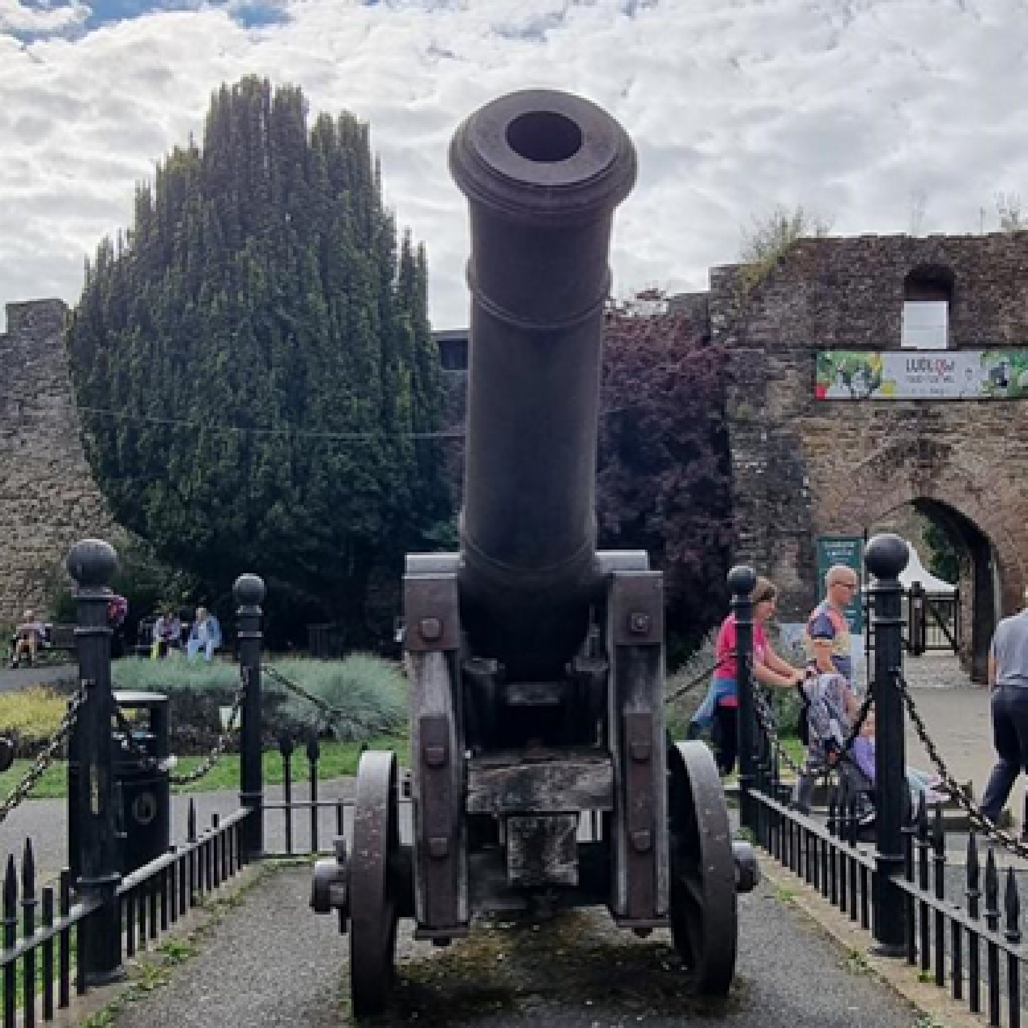 Russian Cannon » Shropshire self-guided audio tour app » VoiceMap
